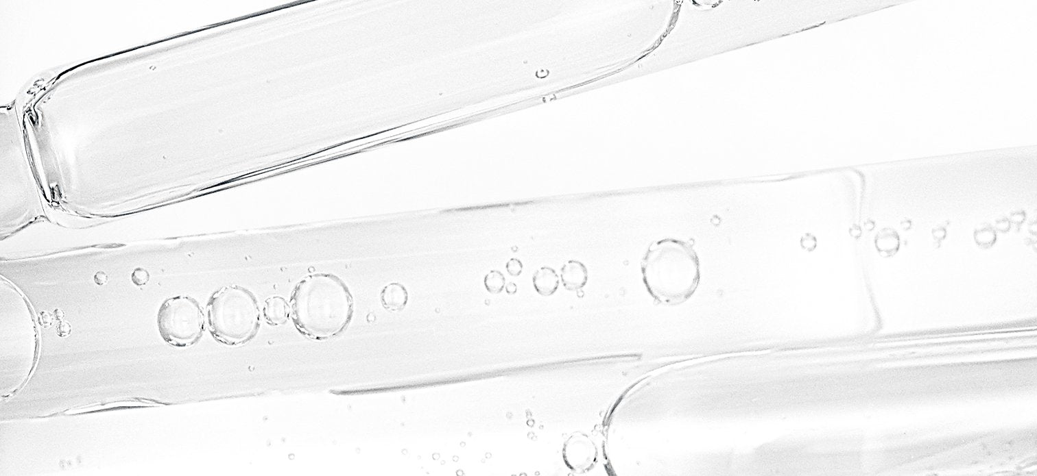 Pourquoi intégrer des acides dans sa skincare routine